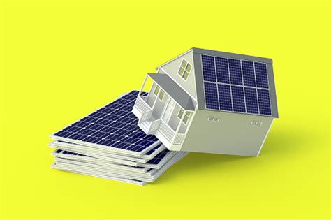 노란색 배경에 지붕에 태양 전지 패널이있는 집 대체 에너지원의 설치 및 유지 보수 재생 가능 자원 현대 기술 3d 렌더 0명에 대한 스톡 사진 및 기타 이미지 Istock