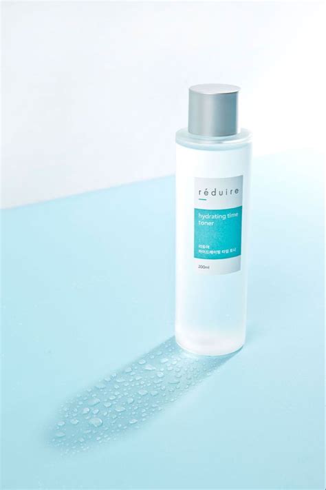 수분 화장품 연출컷 물 물방울 화장품 토너 화장품 디자인