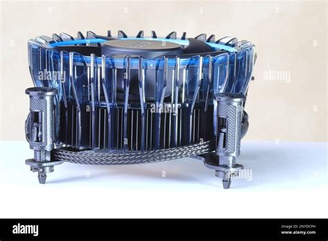 Close Up New Intel Hight Performance Active CPU Cooler With Fan Copper Plate And Aluminum Fin