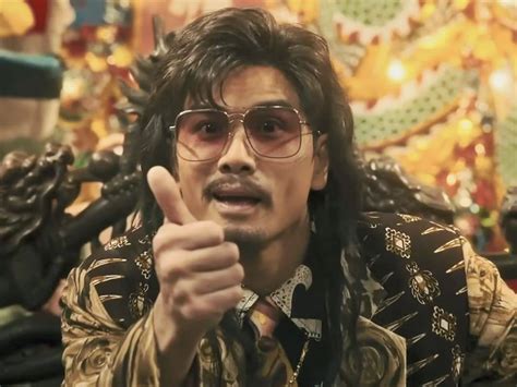 Renee 呢個look同伍允龍入戲院會做啲咩 Lihkg 討論區