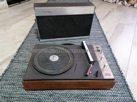 22gf633 R Player Philips Eindhoven Tubes International Miniwatt