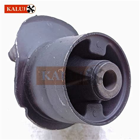 Rear Suspension Bush Control Trailing Arm Bushing 48725 12560 For