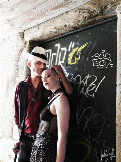 Bdsm Couple Walking In Town 25 Pics Xhamster