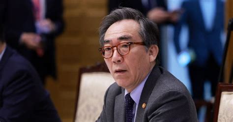 내란특검 조태열 전 외교부장관 소환…계엄 국무회의 파악