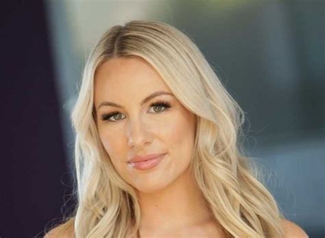 Bunny Madison Net Worth Age Height Weight Family Bio Wiki