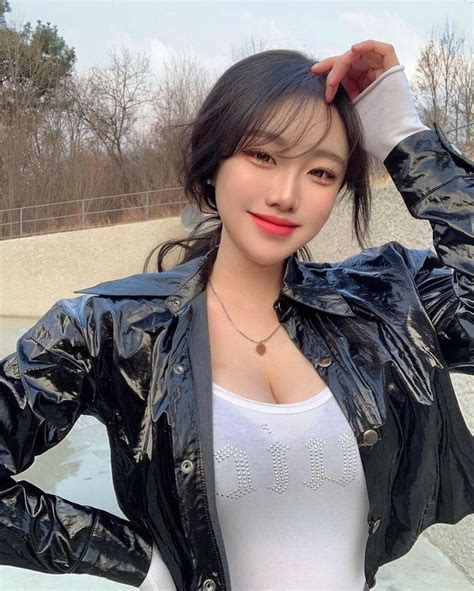 Pin By Josemaria Calderonlezama On Artche Ulzzang Girl Fashion Girl