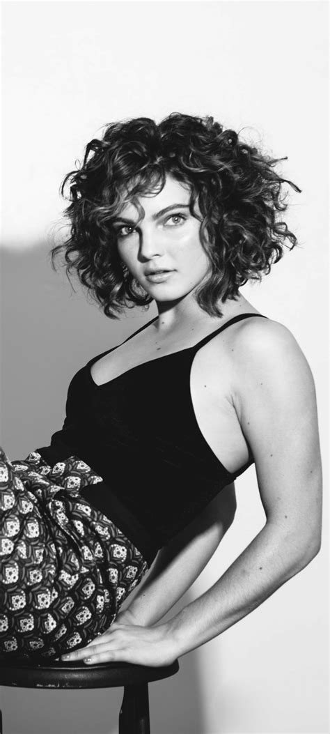 Women Camren Bicondova Actress Monochrome Black And White 1440x3200 Phone Hd Wallpaper