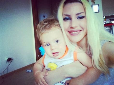 ალექსანდრე სანი დაიბადა ნუკა კვალიაშვილმა მეორე შვილი გააჩინა მშობლები