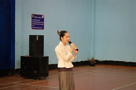 ໂຮງຮຽນ ໂຮງຮຽນ ມັດທະຍົມສົມບູນ ປ່ອງຄຳ ແຂວງຫຼວງພະບາງ