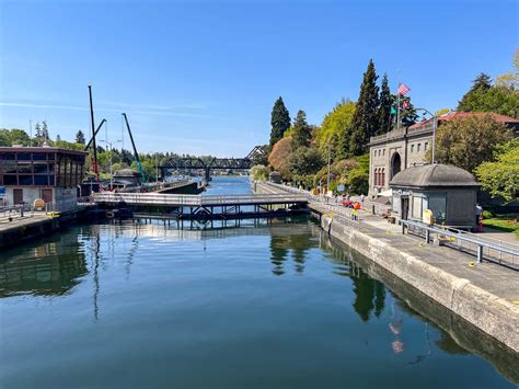 How Do The Ballard Locks Work