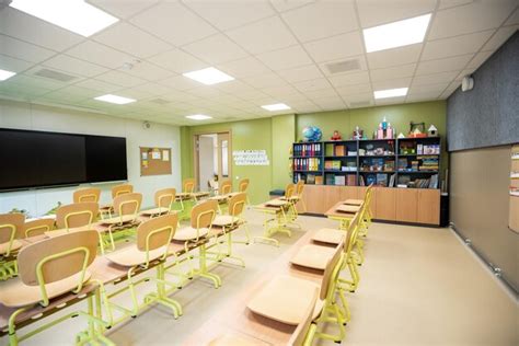 Premium Photo Interior Of An Empty School Class