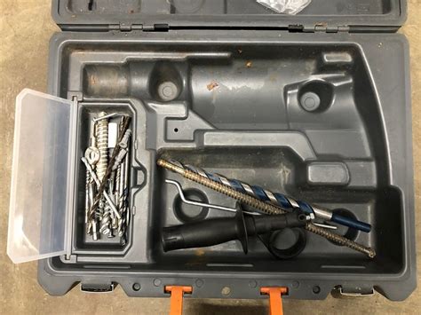 Biddergy Worldwide Online Auction And Liquidation Services Rigid Hammer Drill Case And Bits