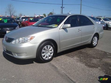 2005 Lunar Mist Metallic Toyota Camry Le 5509391 Photo 2 Gtcarlot