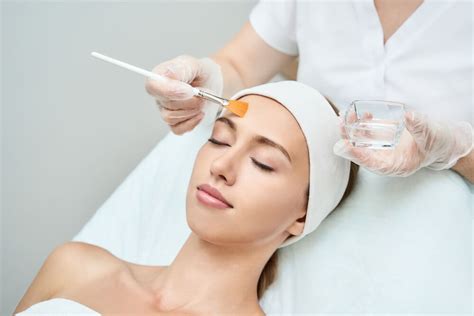 How Exactly Does a Brightening Facial Work? – Introlift Medical Spa