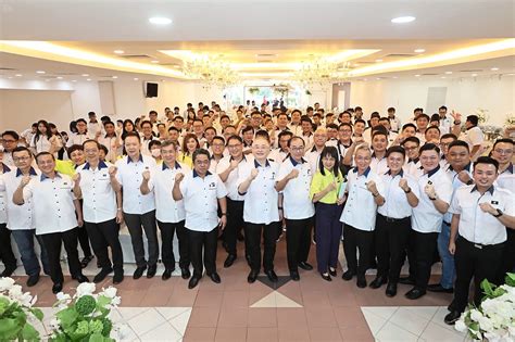 Wee Urges A ‘youth Drive In Mca The Star