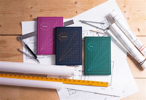 도서출판연금술사 책을 읽으며 책을 읽으며 저런 우리는 잊곤 했다 누가 책을 썼는지 각 페이지마다 각 문장마다 어떤 사투가 벌어졌는지를 연극 무대에서처럼