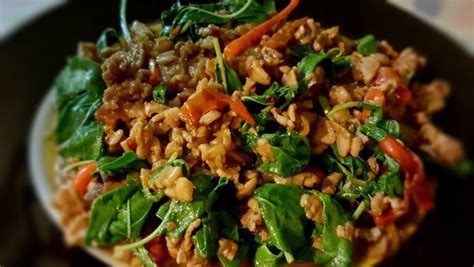 Duck Pad Kra Pow Renovacation