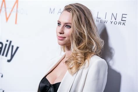 Dylan Penn Busty And Leggy Wearing Skimpy Black And White Outfit At The Daily Fr Porn Pictures