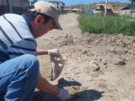 Хөрсний бохирдол тодорхойлох шинжилгээг хийж байна E Mn