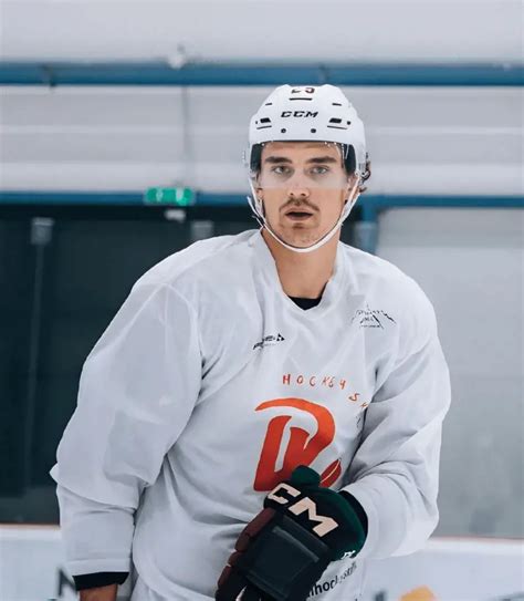 Tucson Roadrunners Michal Mrazik Age And Height American Hockey