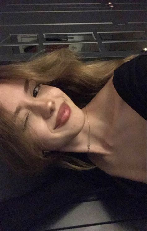Fidan Adlı Kullanıcının Fake Kız Fotoları Panosundaki Pin 90lar