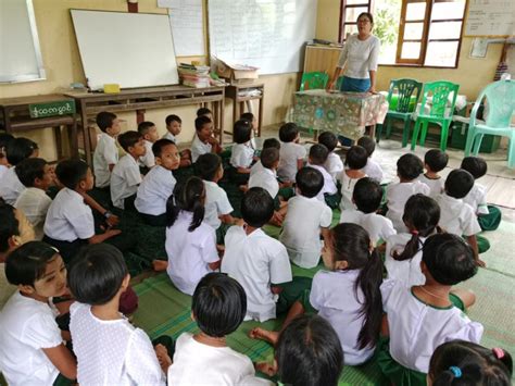 အုတ်ဖိုမြို့နယ်တွင် နယ်လှည့်စာကြည့်တိုက် အသိပညာပေး ကွင်းဆင်းဆောင်ရွက