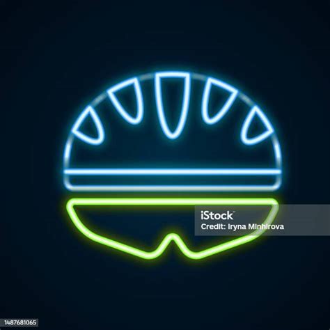 검은 색 배경에 고립 된 빛나는 네온 라인 자전거 헬멧 아이콘 익스트림 스포츠 스포츠 장비 다채로운 개요 개념 벡터 건강한 생활