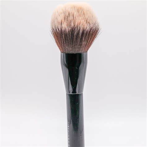 A Microbiologist Reveals The Impact Of Dirty Beauty Tools The Modems