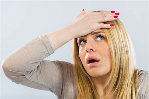 11 Reasons Why Your Girlfriend Is Annoying MoodFresher