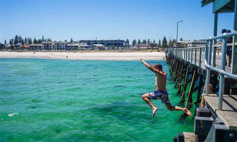 Code Red Alert Issued As Temperature Soars To Almost 50c