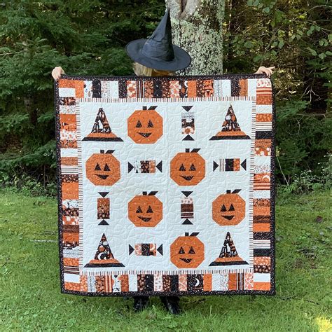 Easy Halloween Quilt At Harry Oloughlin Blog