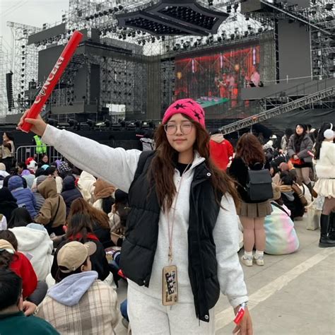 Bêu Bun Ncnbeubun • Threads Say More Bêu Bun Ncnbeubun • Threads Say More