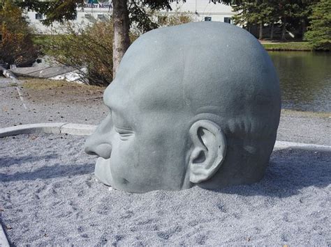 Big Head Sculpture Canmore 2021 Alles Wat U Moet Weten Voordat Je