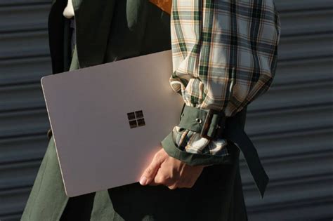 Surface Laptop 4 技术规格显示 Amd 和 Intel 版本