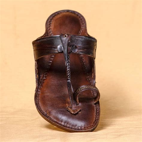 Mens Genuine Leather Kolhapuri Chappal Brown Dodge Heritage Kalapuri