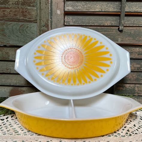 Pyrex Daisy Pattern Etsy