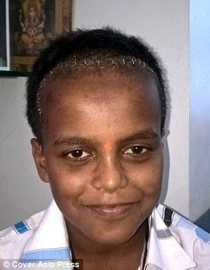 Arrow Goes Straight Through Babes Head At Indian Archery Range Daily Mail Online