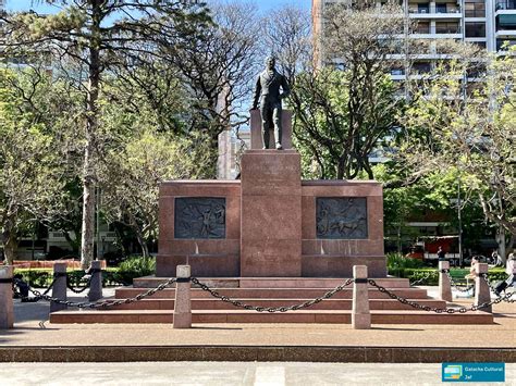 Galocha Cultural Monumento General Manuel Belgrano Plaza General