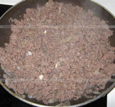 Фото рецепт Сочный мясной пирог из слоеного теста с фаршем Власть Вкуса