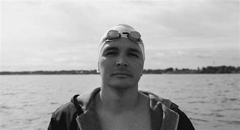 El Médico Cardiólogo Colombiano Que Cruzó El Lago Ontario Y Envió Un Mensaje De Conciencia Sobre