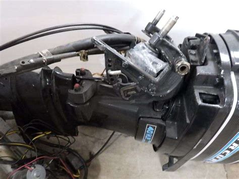 Mercury Outboard Motor 40 Hp Runs Well Lower Unit Needs Fixed Has