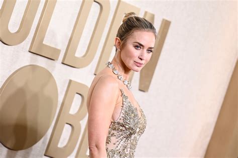 Emily Blunt Wore Alexander Mcqueen At The 2024 Golden Globes