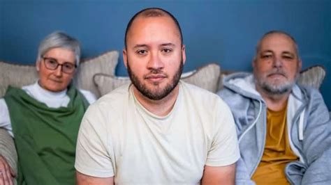 Depois Que Um Teste De Dna Revelou Uma Verdade Chocante Ele Documentou Sua Jornada Para