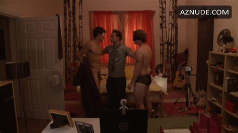 Buffering Nude Scenes Azmen