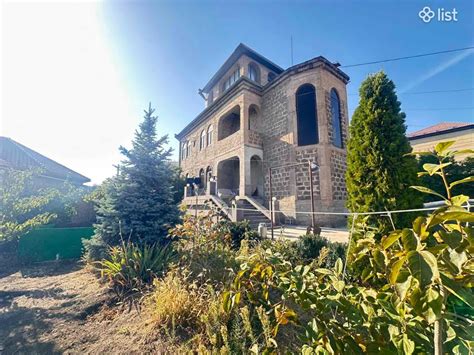Three Story Stone House On Marshal Baghramyan Avenue 2nd Lane In The