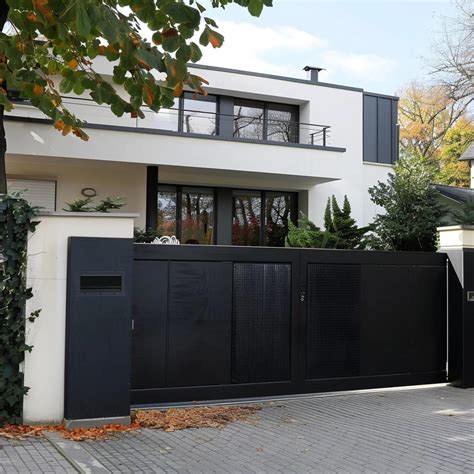 Comment Installer Une Clôture Aluminium Pour Plus Dintimité