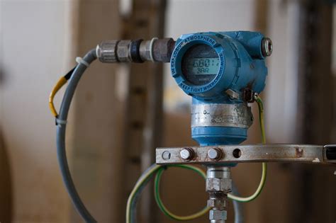how to calibrate smart transmitters with digital outputs process