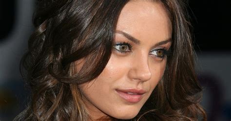 Mila Kunis Trending Topic