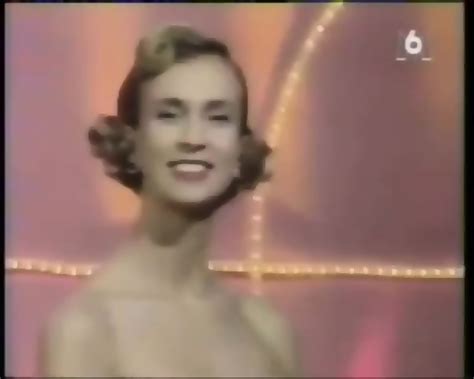 Christine In Narcisso Show