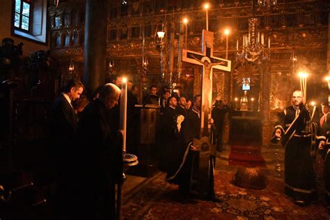 Η Ακολουθία των Παθών του Κυρίου στον Πατριαρχικό Ναό στο Φανάρι Messinianews